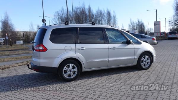Pelēks Ford Galaxy 2012 Tartu, ar dzinēja tilpumu 2.00 L un nobraukumu 228 tūkst. km par 9790 €, foto 5 vietnē AUTOMOTO.COM.LV