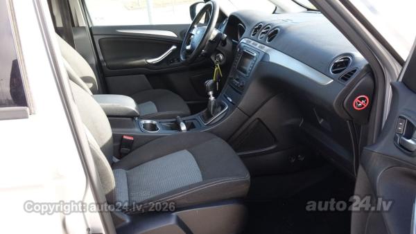 Grey Ford Galaxy 2012 in Tartu, with an engine capacity of 2.00 L and mileage of 228 thousand km for 9790 €, photo 11 on AUTOMOTO.COM.LV
