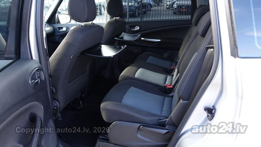 Pelēks Ford Galaxy 2012 Tartu, ar dzinēja tilpumu 2.00 L un nobraukumu 228 tūkst. km par 9790 €, foto 18 vietnē AUTOMOTO.COM.LV