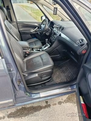 Pelēks Ford Galaxy 2012 Viljandi, ar dzinēja tilpumu 2.00 L un nobraukumu 227 tūkst. km par 5200 €, foto 4 vietnē AUTOMOTO.COM.LV