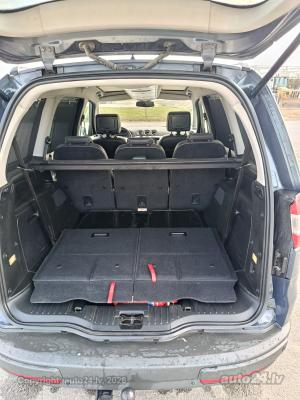 Pelēks Ford Galaxy 2012 Viljandi, ar dzinēja tilpumu 2.00 L un nobraukumu 227 tūkst. km par 5200 €, foto 13 vietnē AUTOMOTO.COM.LV