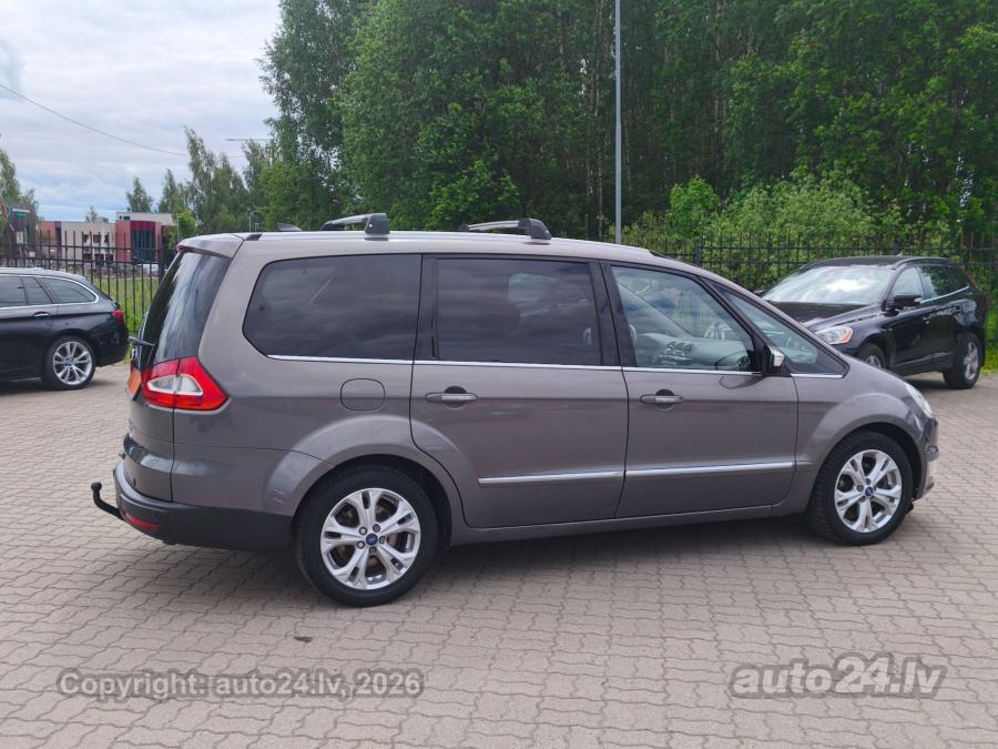Grey Ford Galaxy 2012 in Tartu, with an engine capacity of 2.20 L and mileage of 261 thousand km for 7790 €, photo 5 on AUTOMOTO.COM.LV