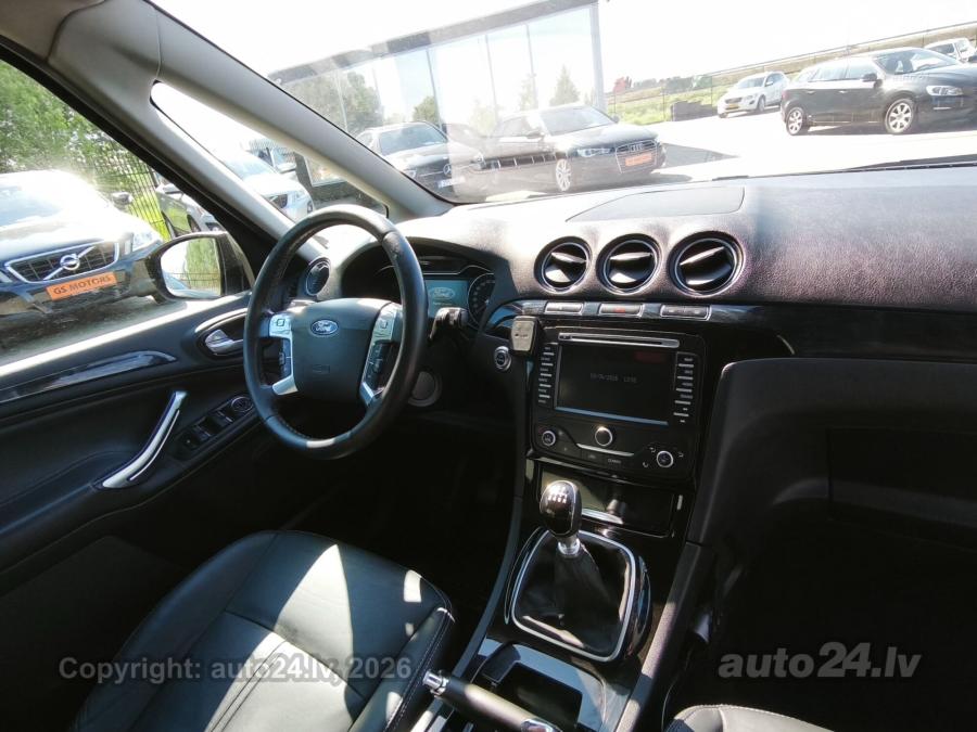Grey Ford Galaxy 2012 in Tartu, with an engine capacity of 2.20 L and mileage of 261 thousand km for 7790 €, photo 8 on AUTOMOTO.COM.LV