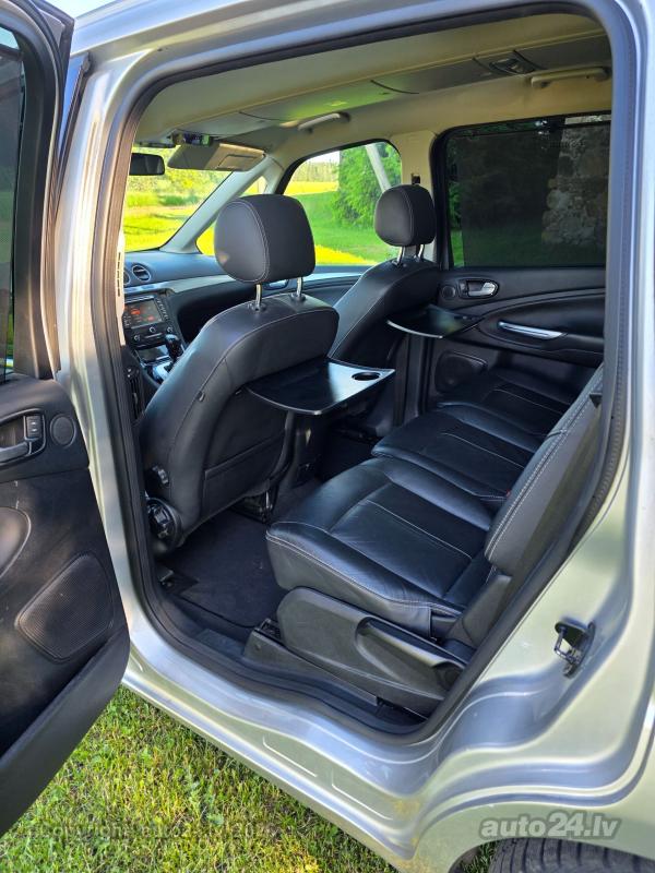 Grey Ford Galaxy 2012 in Tartu, with an engine capacity of 2.00 L and mileage of 266 thousand km for 7499 €, photo 10 on AUTOMOTO.COM.LV