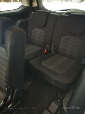 Grey Ford Galaxy 2016 in Tallinn, with an engine capacity of 2.00 L and mileage of 0 thousand km for 11300 €, photo 8 on AUTOMOTO.COM.LV