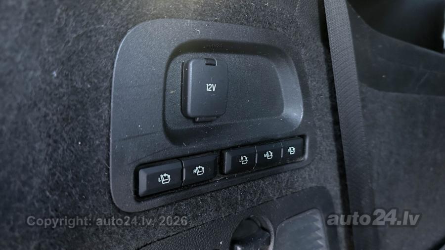Pelēks Ford Galaxy 2016 Kuresāre, ar dzinēja tilpumu 2.00 L un nobraukumu 205 tūkst. km par 13990 €, foto 26 vietnē AUTOMOTO.COM.LV