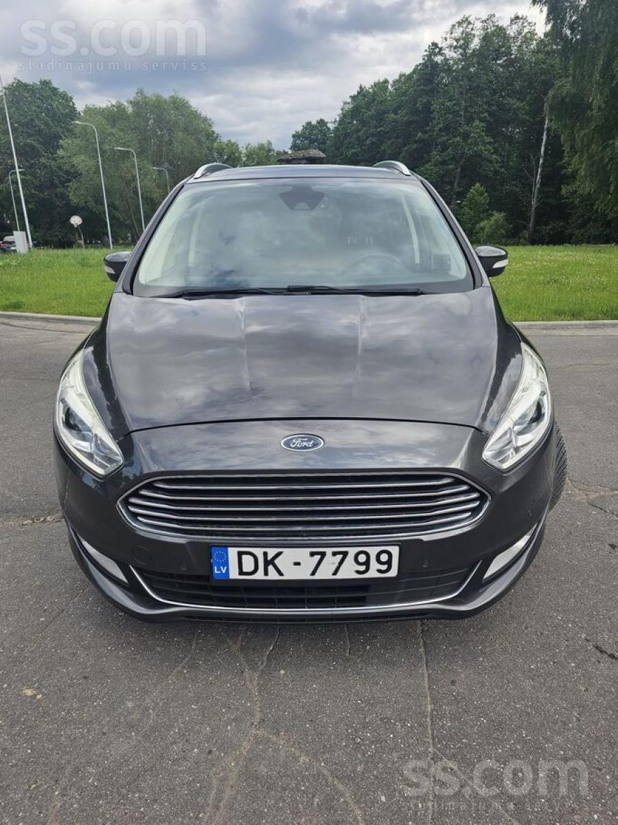 Grey Ford Galaxy 2016 in Riga, with an engine capacity of 2.00 L and mileage of 298 thousand km for 11999 €, photo 4 on AUTOMOTO.COM.LV