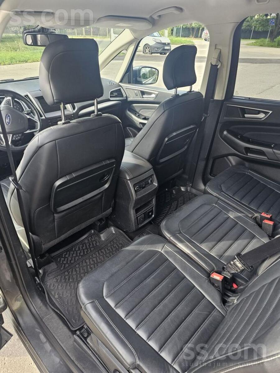 Grey Ford Galaxy 2016 in Riga, with an engine capacity of 2.00 L and mileage of 298 thousand km for 11999 €, photo 14 on AUTOMOTO.COM.LV