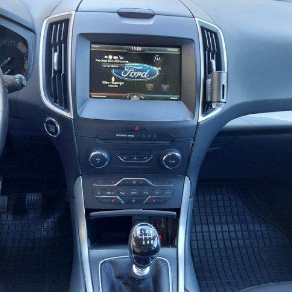 Grey Ford Galaxy 2016 in Tartu, with an engine capacity of 2.00 L and mileage of 271 thousand km for 12000 €, photo 5 on AUTOMOTO.COM.LV