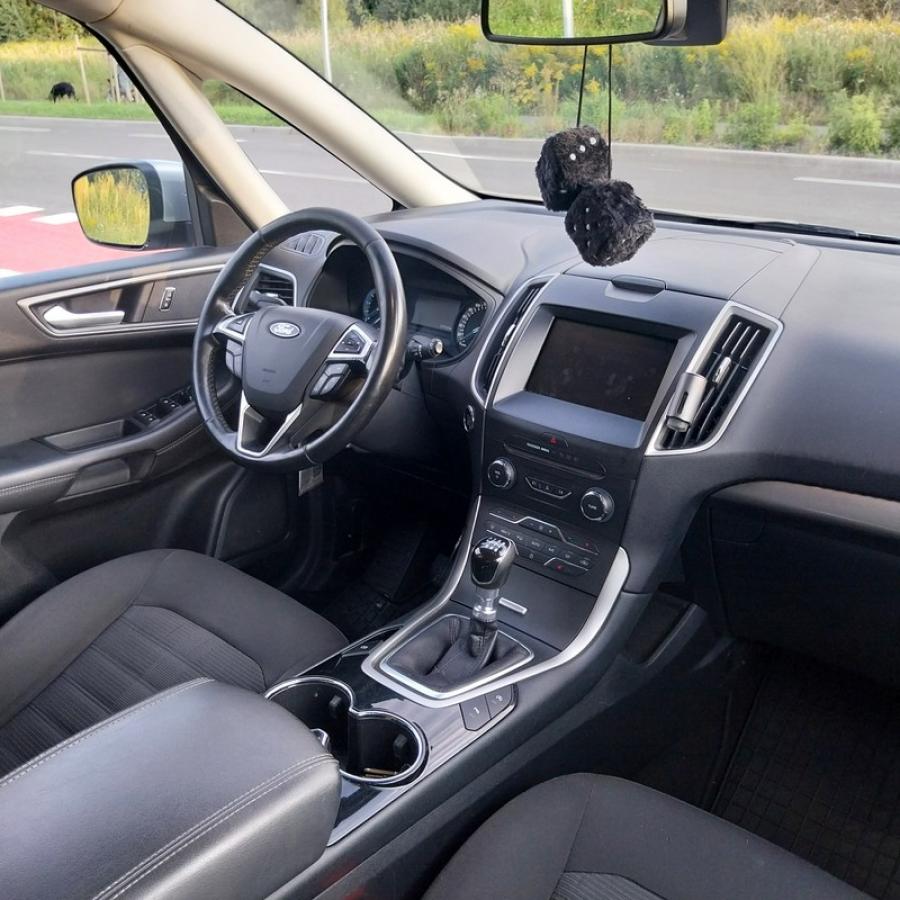 Pelēks Ford Galaxy 2016 Tartu, ar dzinēja tilpumu 2.00 L un nobraukumu 271 tūkst. km par 12500 €, foto 23 vietnē AUTOMOTO.COM.LV
