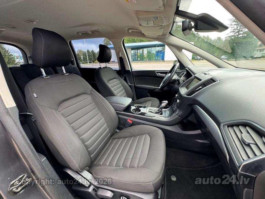 Grey Ford Galaxy 2016 in Paide, with an engine capacity of 2.00 L and mileage of 209 thousand km for 9990 €, photo 10 on AUTOMOTO.COM.LV