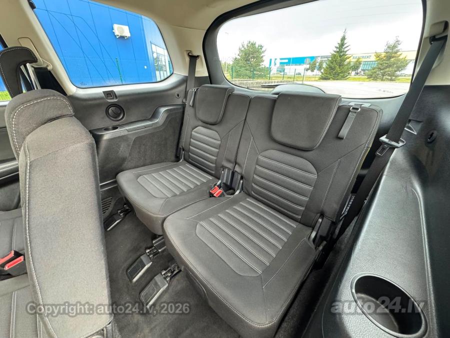 Grey Ford Galaxy 2016 in Paide, with an engine capacity of 2.00 L and mileage of 209 thousand km for 9990 €, photo 14 on AUTOMOTO.COM.LV