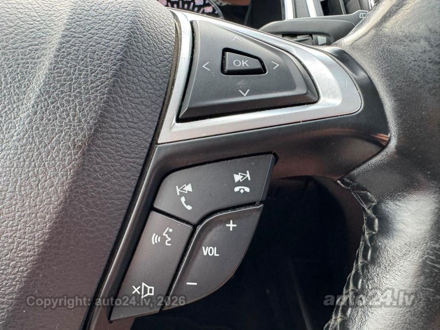 Grey Ford Galaxy 2016 in Paide, with an engine capacity of 2.00 L and mileage of 209 thousand km for 9990 €, photo 20 on AUTOMOTO.COM.LV