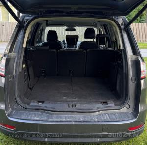 Grey Ford Galaxy 2016 in Tallinn, with an engine capacity of 2.00 L and mileage of 275 thousand km for 12400 €, photo 13 on AUTOMOTO.COM.LV