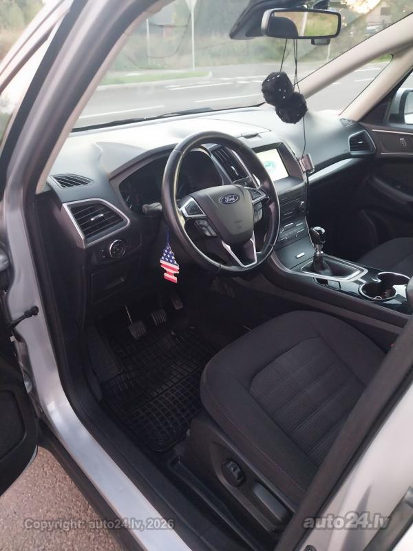Ford Galaxy 2016 Tartu vietnē Pelēks Ford Galaxy 2016 Tartu, ar dzinēja tilpumu 2.00 L un nobraukumu 273 tūkst. km par 10500 €, foto 9 vietnē AUTOMOTO.COM.LV