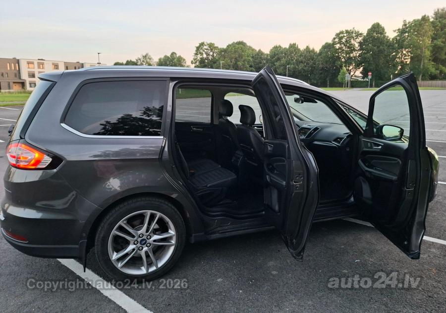Grey Ford Galaxy 2017 in Tartu, with an engine capacity of 2.00 L and mileage of 195 thousand km for 12499 €, photo 8 on AUTOMOTO.COM.LV