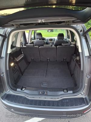 Grey Ford Galaxy 2017 in Tartu, with an engine capacity of 2.00 L and mileage of 195 thousand km for 12499 €, photo 16 on AUTOMOTO.COM.LV