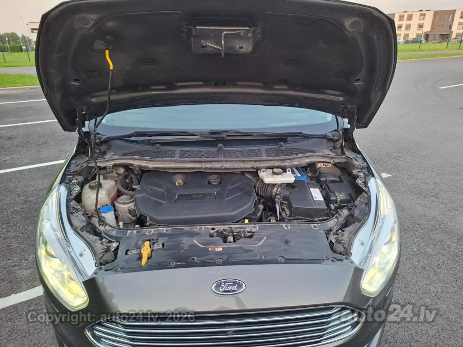 Grey Ford Galaxy 2017 in Tartu, with an engine capacity of 2.00 L and mileage of 195 thousand km for 12499 €, photo 19 on AUTOMOTO.COM.LV