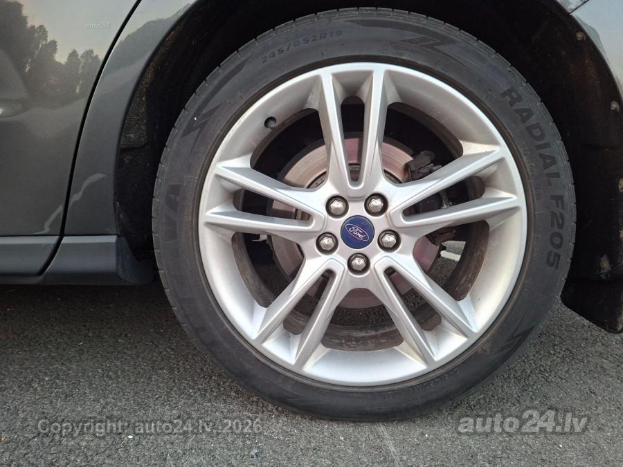 Grey Ford Galaxy 2017 in Tartu, with an engine capacity of 2.00 L and mileage of 195 thousand km for 12499 €, photo 20 on AUTOMOTO.COM.LV