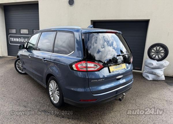 Pelēks Ford Galaxy 2022 Pērnava, ar dzinēja tilpumu 2.00 L un nobraukumu 165 tūkst. km par 26990 €, foto 3 vietnē AUTOMOTO.COM.LV