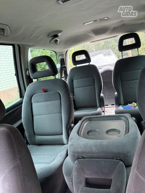 Ford Galaxy 2004 in Vilnius, with an engine capacity of 1.90 L and mileage of 400 thousand km for 1100 €, photo 4 on AUTOMOTO.COM.LV
