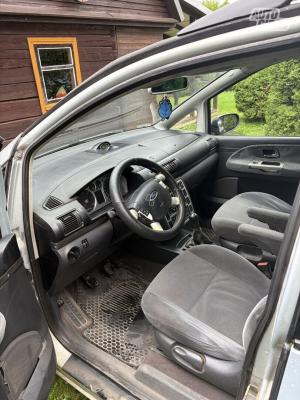 Ford Galaxy 2004 in Vilnius, with an engine capacity of 1.90 L and mileage of 400 thousand km for 1100 €, photo 5 on AUTOMOTO.COM.LV