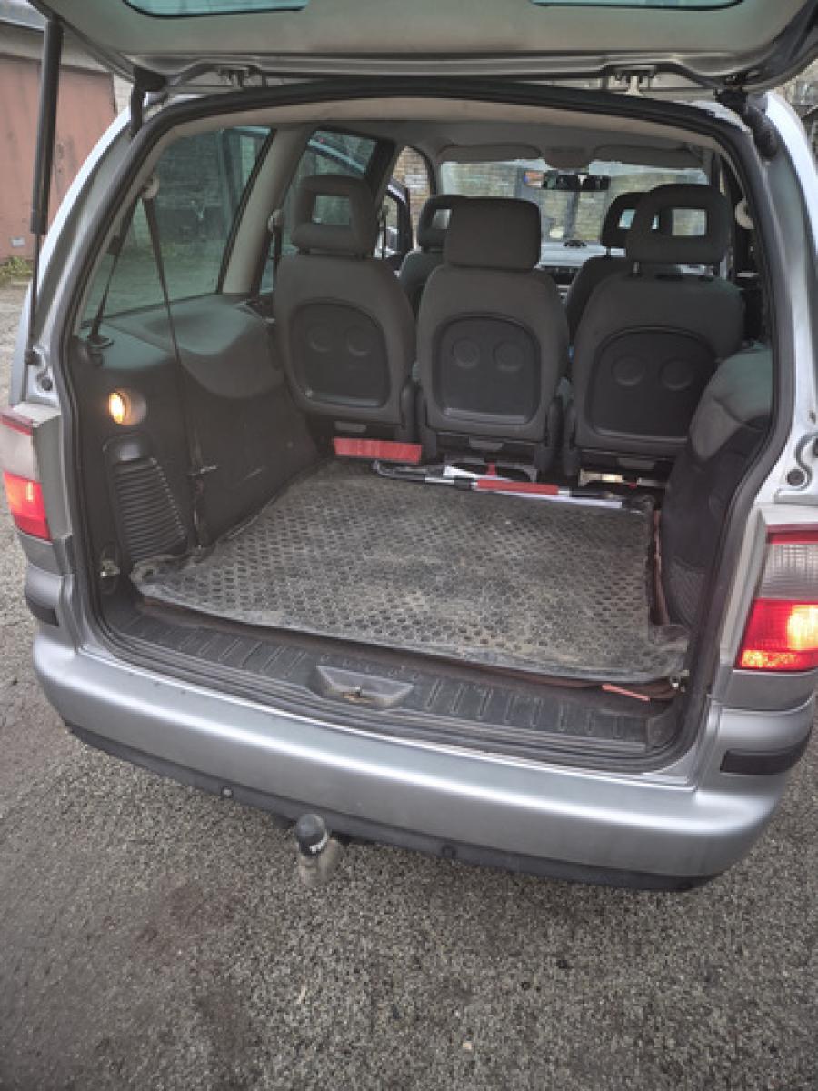 Ford Galaxy 2003 Tallina, ar dzinēja tilpumu 1.90 L un nobraukumu 251 tūkst. km par 2200 €, foto 5 vietnē AUTOMOTO.COM.LV