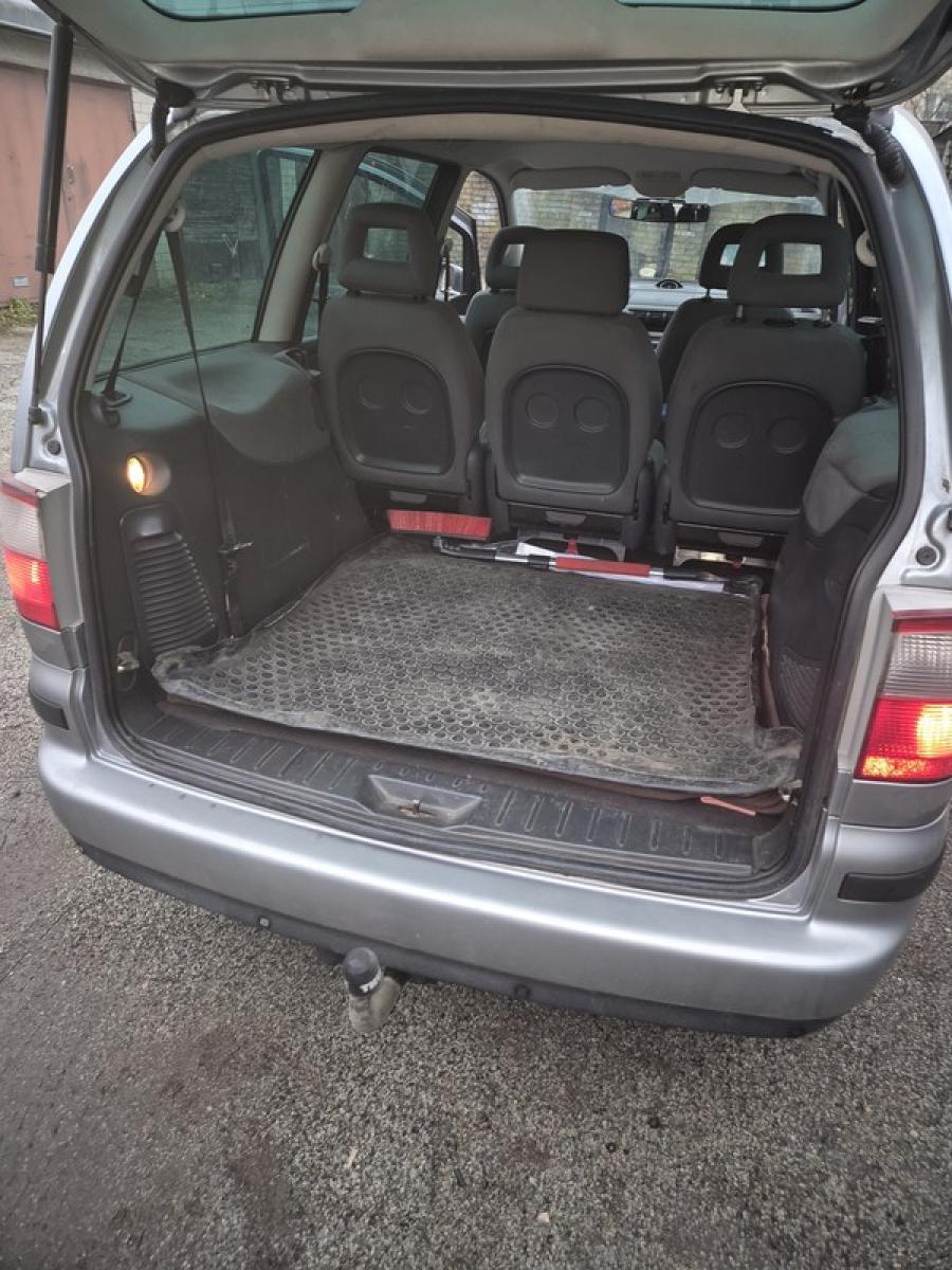 Ford Galaxy 2003 Tallina, ar dzinēja tilpumu 1.90 L un nobraukumu 251 tūkst. km par 2200 €, foto 9 vietnē AUTOMOTO.COM.LV