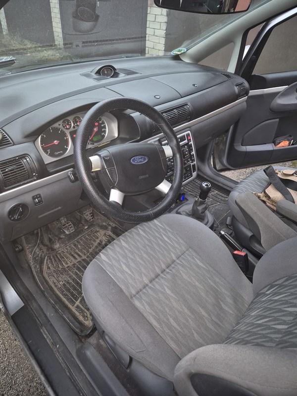Ford Galaxy 2003 Tallina, ar dzinēja tilpumu 1.90 L un nobraukumu 251 tūkst. km par 2200 €, foto 8 vietnē AUTOMOTO.COM.LV