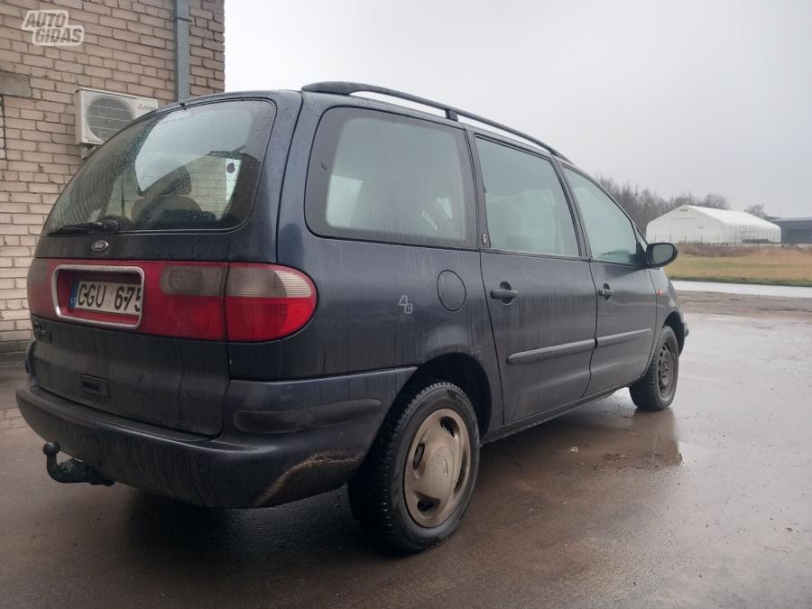 Ford Galaxy 1996 Šauļi, ar dzinēja tilpumu 2.00 L un nobraukumu 290 tūkst. km par 299 €, foto 4 vietnē AUTOMOTO.COM.LV