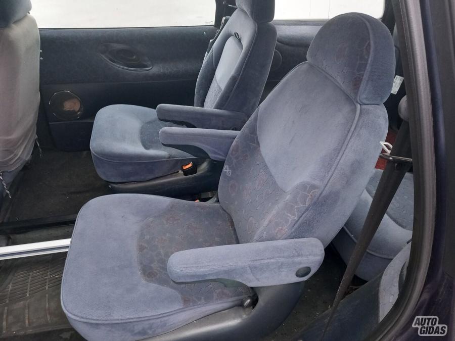 Ford Galaxy 1996 Šauļi, ar dzinēja tilpumu 2.00 L un nobraukumu 290 tūkst. km par 299 €, foto 6 vietnē AUTOMOTO.COM.LV