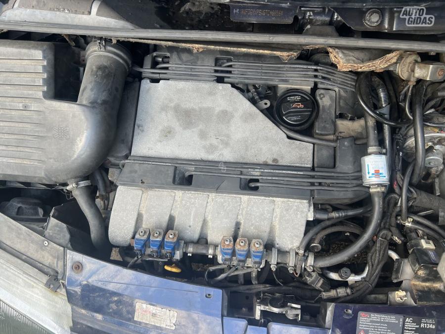 Ford Galaxy 1996 Klaipėda, ar dzinēja tilpumu 2.80 L un nobraukumu 265 tūkst. km par 1000 €, foto 10 vietnē AUTOMOTO.COM.LV