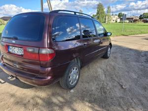 Ford Galaxy 1997 in Mazeikiai, with an engine capacity of 2.30 L and mileage of 285 thousand km for 450 €, photo 4 on AUTOMOTO.COM.LV