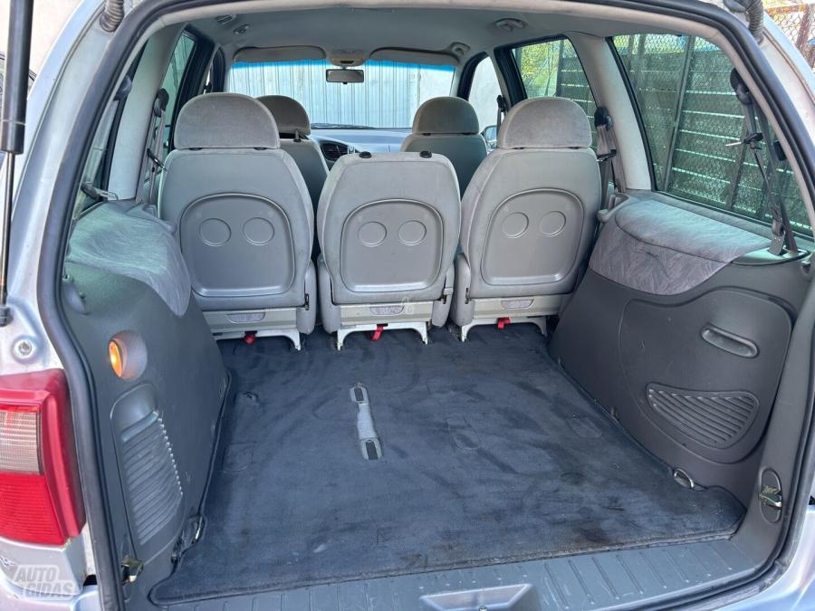 Ford Galaxy 1998 in Pasvalys, with an engine capacity of 2.30 L and mileage of 194 thousand km for 1350 €, photo 18 on AUTOMOTO.COM.LV