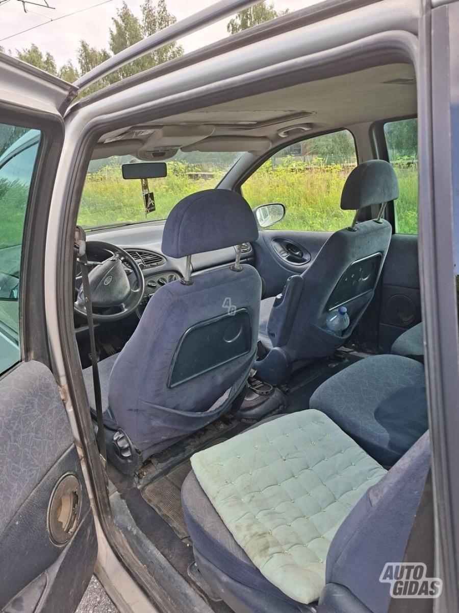 Ford Galaxy 1998 Radviliškis, ar dzinēja tilpumu 1.90 L un nobraukumu 436 tūkst. km par 900 €, foto 10 vietnē AUTOMOTO.COM.LV