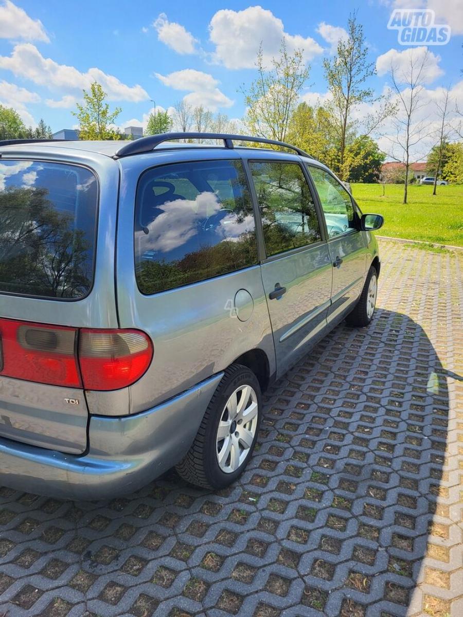 Ford Galaxy 1999 in Panevezys, with an engine capacity of 1.90 L and mileage of 394 thousand km for 1300 €, photo 6 on AUTOMOTO.COM.LV