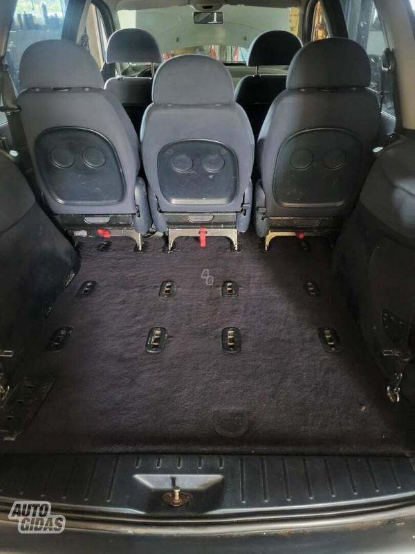 Ford Galaxy 1999 in Panevezys, with an engine capacity of 1.90 L and mileage of 394 thousand km for 1300 €, photo 8 on AUTOMOTO.COM.LV