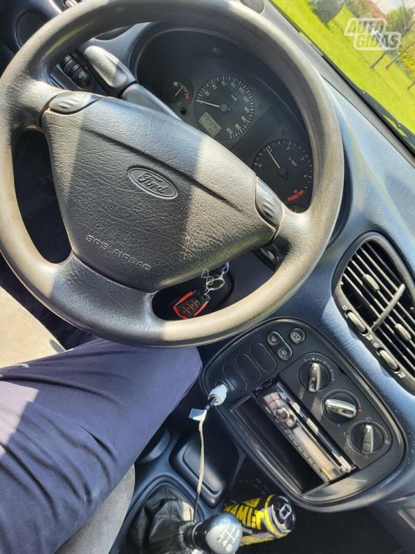 Ford Galaxy 1999 in Panevezys, with an engine capacity of 1.90 L and mileage of 394 thousand km for 1300 €, photo 9 on AUTOMOTO.COM.LV