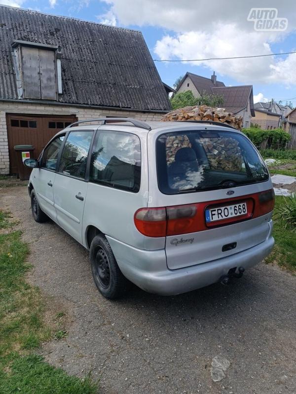 Ford Galaxy 2000 Raseiniai, ar dzinēja tilpumu 1.90 L un nobraukumu 292 tūkst. km par 630 €, foto 4 vietnē AUTOMOTO.COM.LV