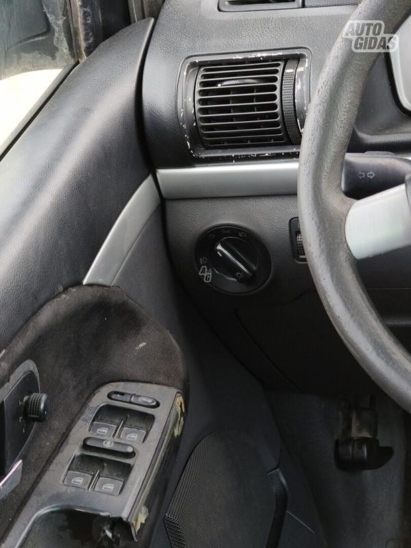 Ford Galaxy 2001 Viļņa, ar dzinēja tilpumu 1.90 L un nobraukumu 233 tūkst. km par 1000 €, foto 8 vietnē AUTOMOTO.COM.LV