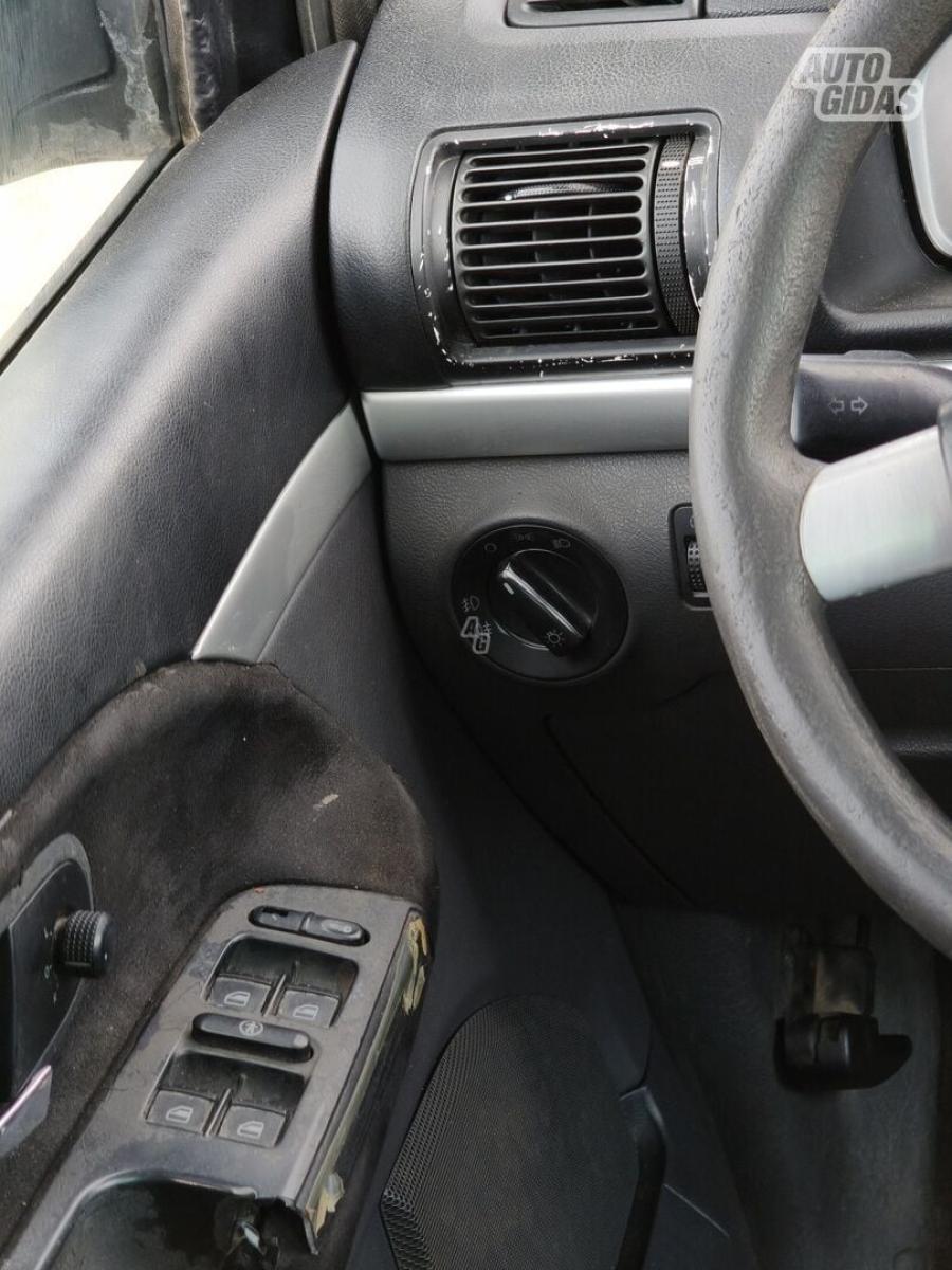 Ford Galaxy 2001 Viļņa, ar dzinēja tilpumu 1.90 L un nobraukumu 233 tūkst. km par 1000 €, foto 8 vietnē AUTOMOTO.COM.LV