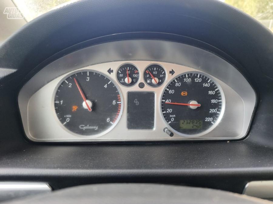 Ford Galaxy 2001 Viļņa, ar dzinēja tilpumu 1.90 L un nobraukumu 233 tūkst. km par 1000 €, foto 9 vietnē AUTOMOTO.COM.LV