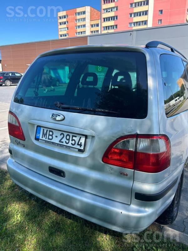 Ford Galaxy 2002 in Liepaja, with an engine capacity of 1.90 L and mileage of 292 thousand km for 1250 €, photo 5 on AUTOMOTO.COM.LV
