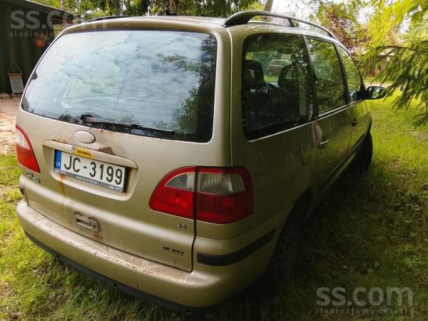 Ford Galaxy 2002 Rīga, ar dzinēja tilpumu 2.30 L un nobraukumu 475 tūkst. km par 900 €, foto 3 vietnē AUTOMOTO.COM.LV