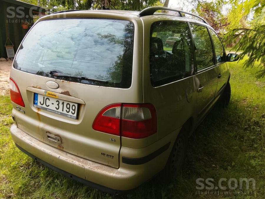 Ford Galaxy 2002 in Riga, with an engine capacity of 2.30 L and mileage of 475 thousand km for 900 €, photo 4 on AUTOMOTO.COM.LV