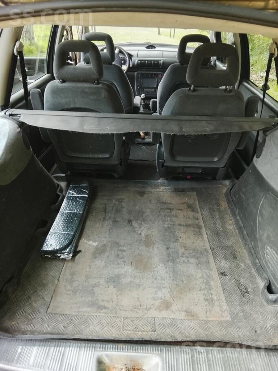 Ford Galaxy 2002 in Riga, with an engine capacity of 2.30 L and mileage of 475 thousand km for 900 €, photo 5 on AUTOMOTO.COM.LV