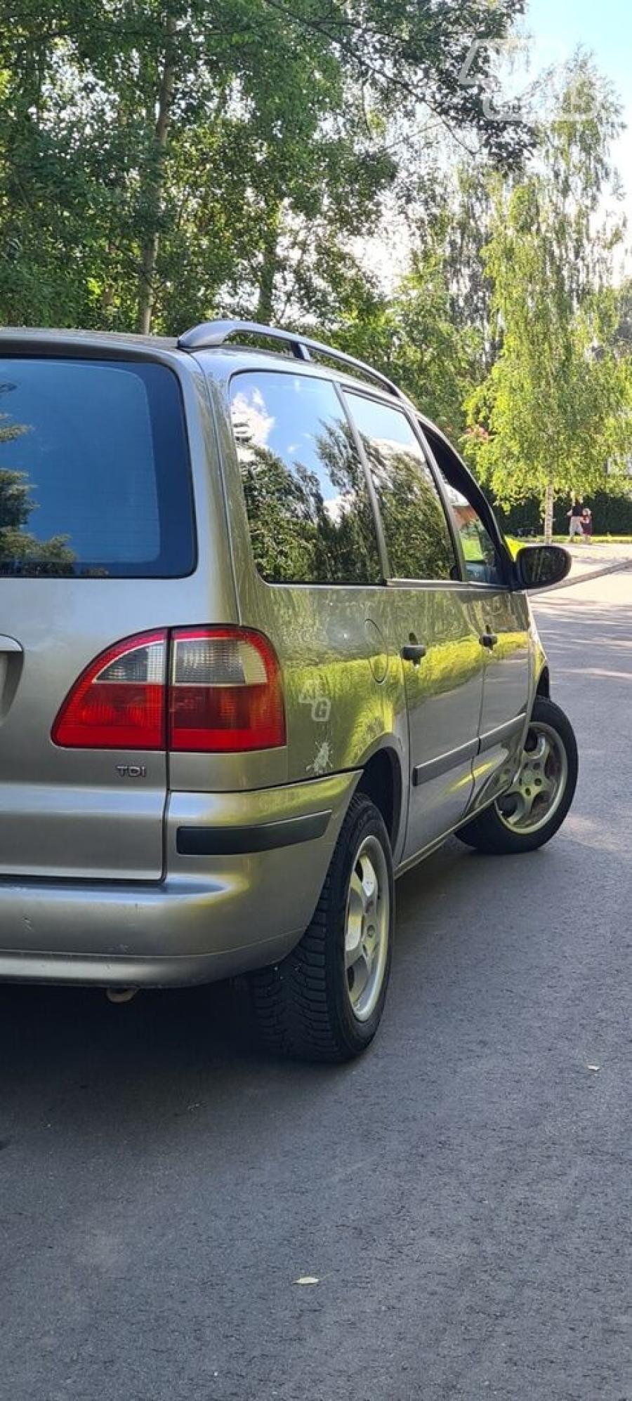 Ford Galaxy 2002 Viļņa, ar dzinēja tilpumu 1.90 L un nobraukumu 284 tūkst. km par 1250 €, foto 13 vietnē AUTOMOTO.COM.LV