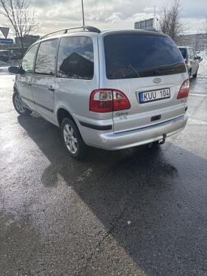 Ford Galaxy 2004 in Klaipeda, with an engine capacity of 1.90 L and mileage of 257 thousand km for 1200 €, photo 4 on AUTOMOTO.COM.LV