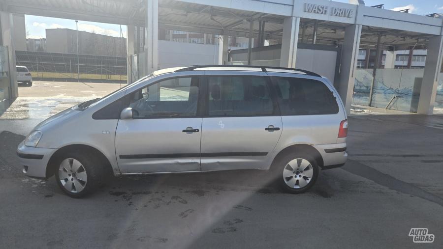 Ford Galaxy 2004 Prienai, ar dzinēja tilpumu 1.90 L un nobraukumu 432 tūkst. km par 1000 €, foto 4 vietnē AUTOMOTO.COM.LV