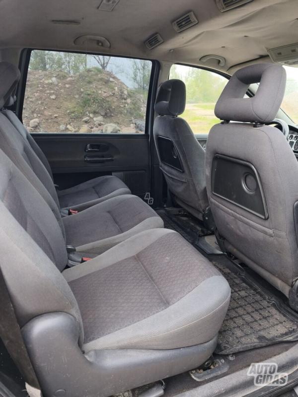 Ford Galaxy 2004 Viļņa, ar dzinēja tilpumu 1.90 L un nobraukumu 388 tūkst. km par 1000 €, foto 5 vietnē AUTOMOTO.COM.LV